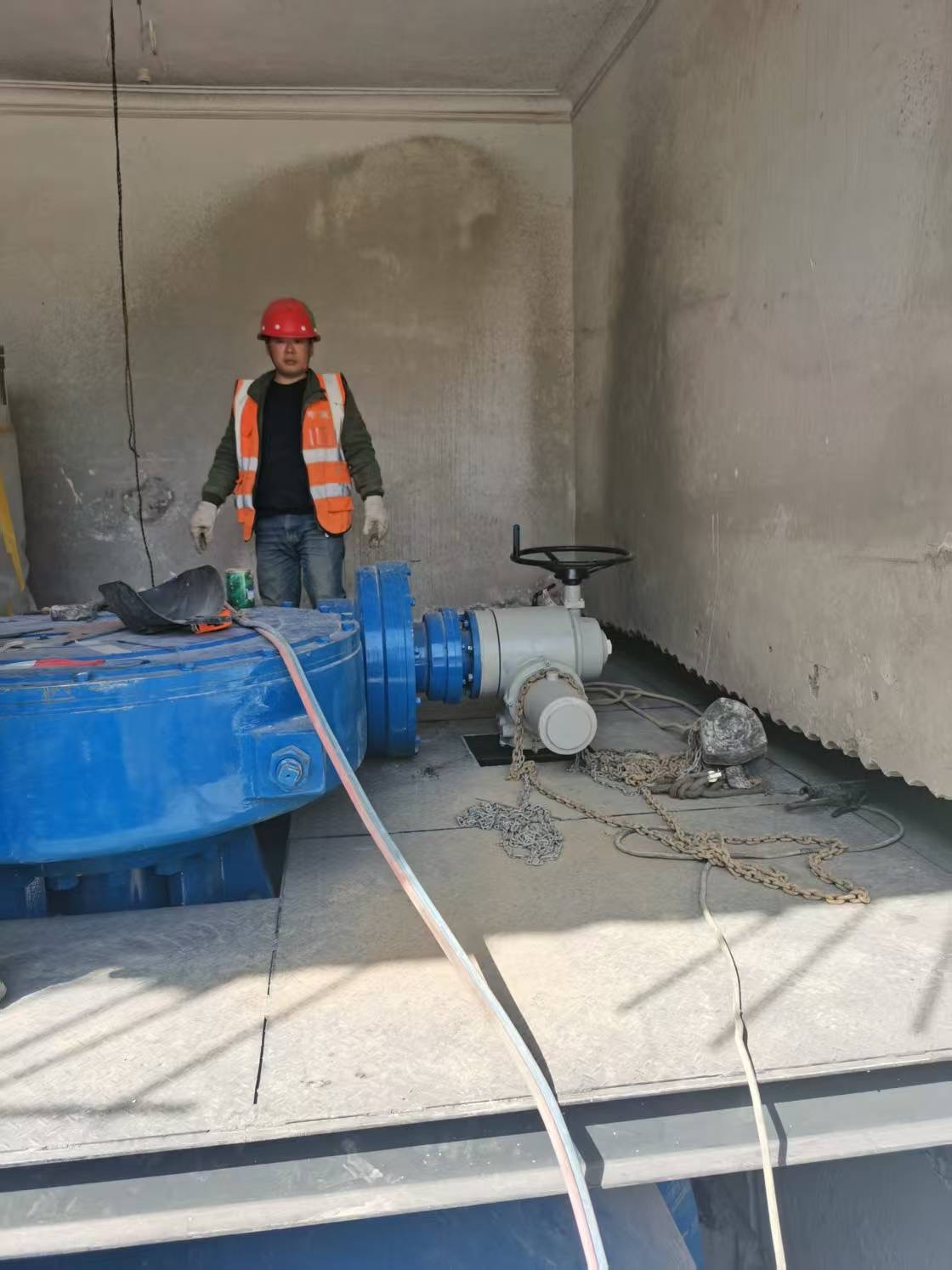 THINKTANK Successfully Delivers DN2200 Electric Actuated Hemispherical ...