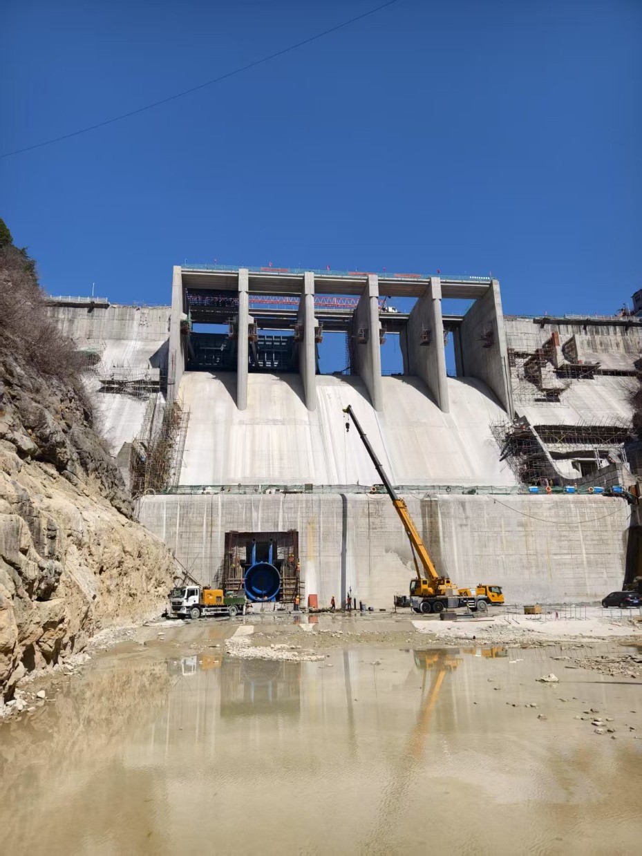 THINKTANK Successfully Delivers DN2200 Electric Actuated Hemispherical ...